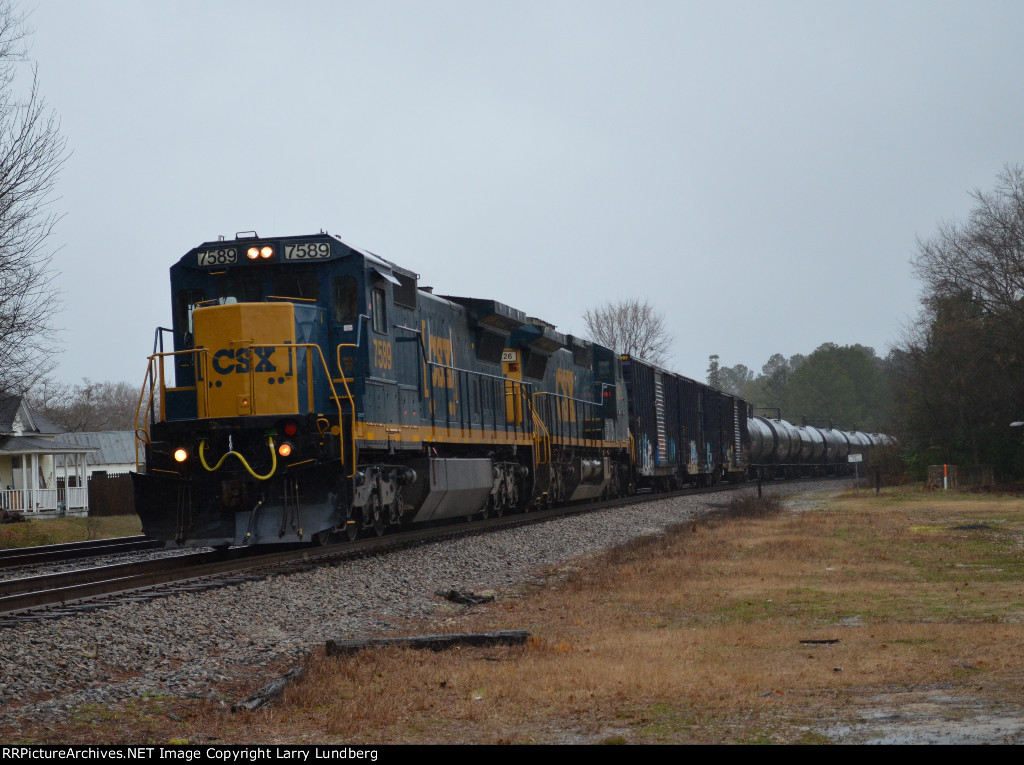 CSX 7589